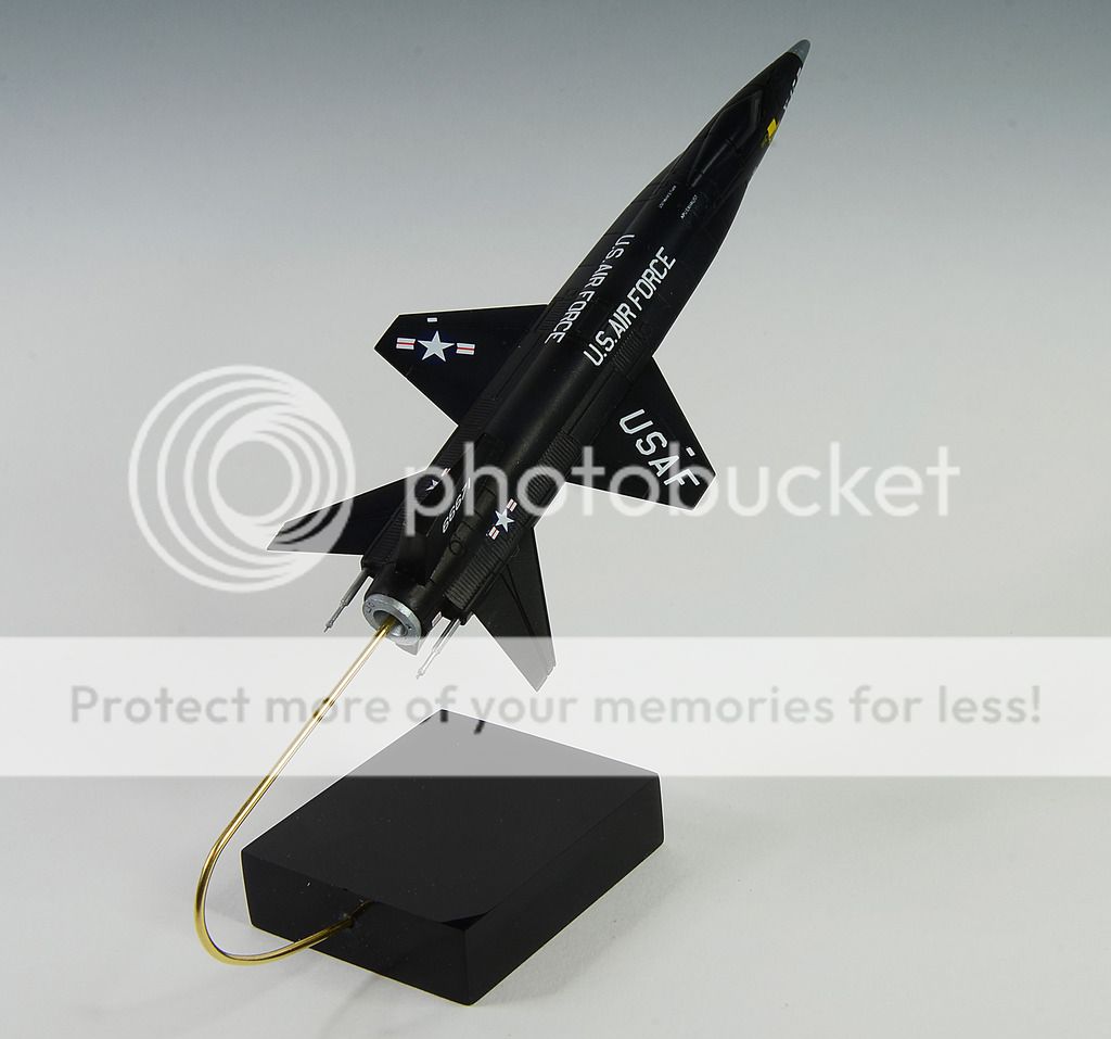 North American X-15 - Dragon 1/144 scale. Posed in-flight - Ready for ...